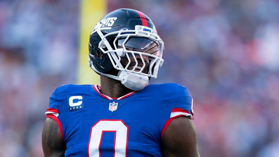 Giants restructure OLB Brian Burns' contract to gain cap space