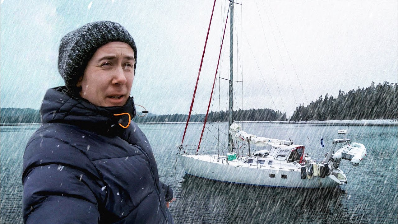Watch what happens when a snowstorm hits an anchored boat – life at sea ...