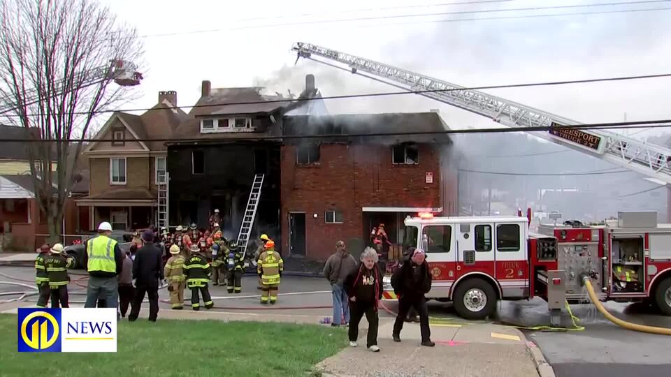RAW: Firefighters battle heavy flames and smoke in multiple buildings ...