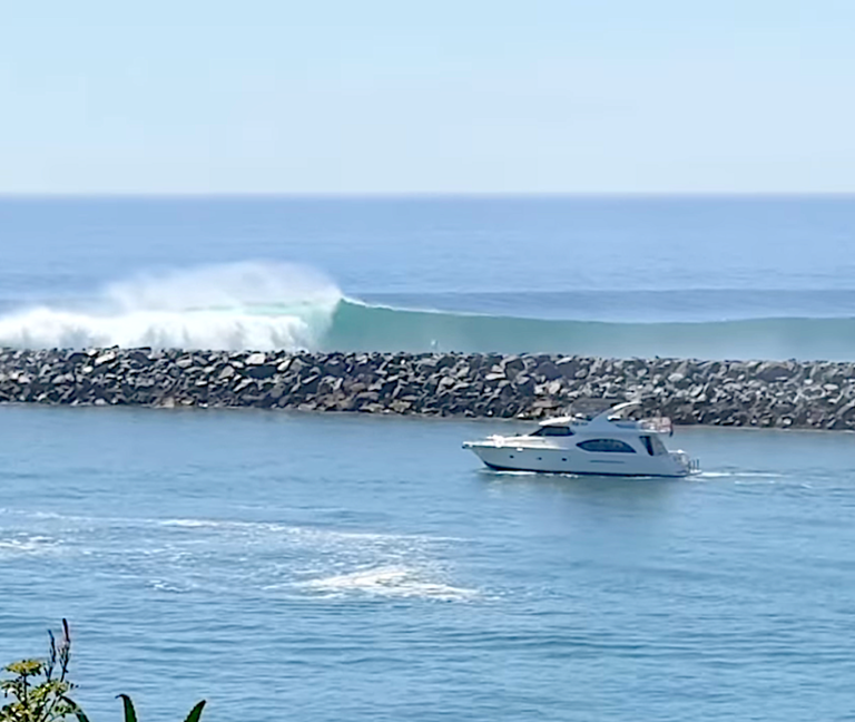 'Biggest swell ever seen' sends 20-foot wedge freight train past ...