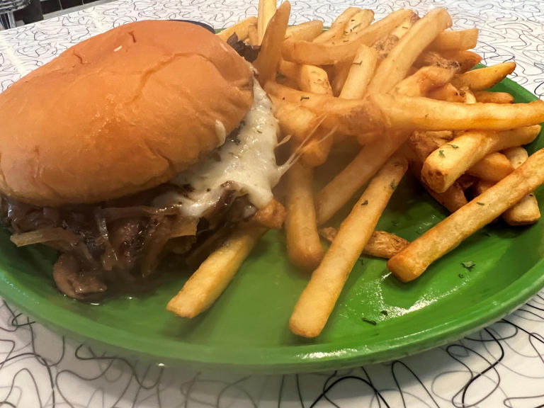 Best smashburgers in the Des Moines metro? These are worth a road trip
