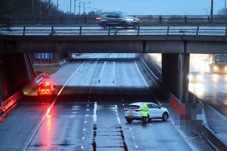 M6 crash update issued by police after motorway shut near major junction