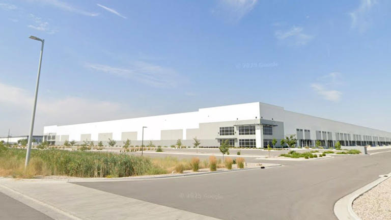 Report: SLC warehouse for ICE detention center under review