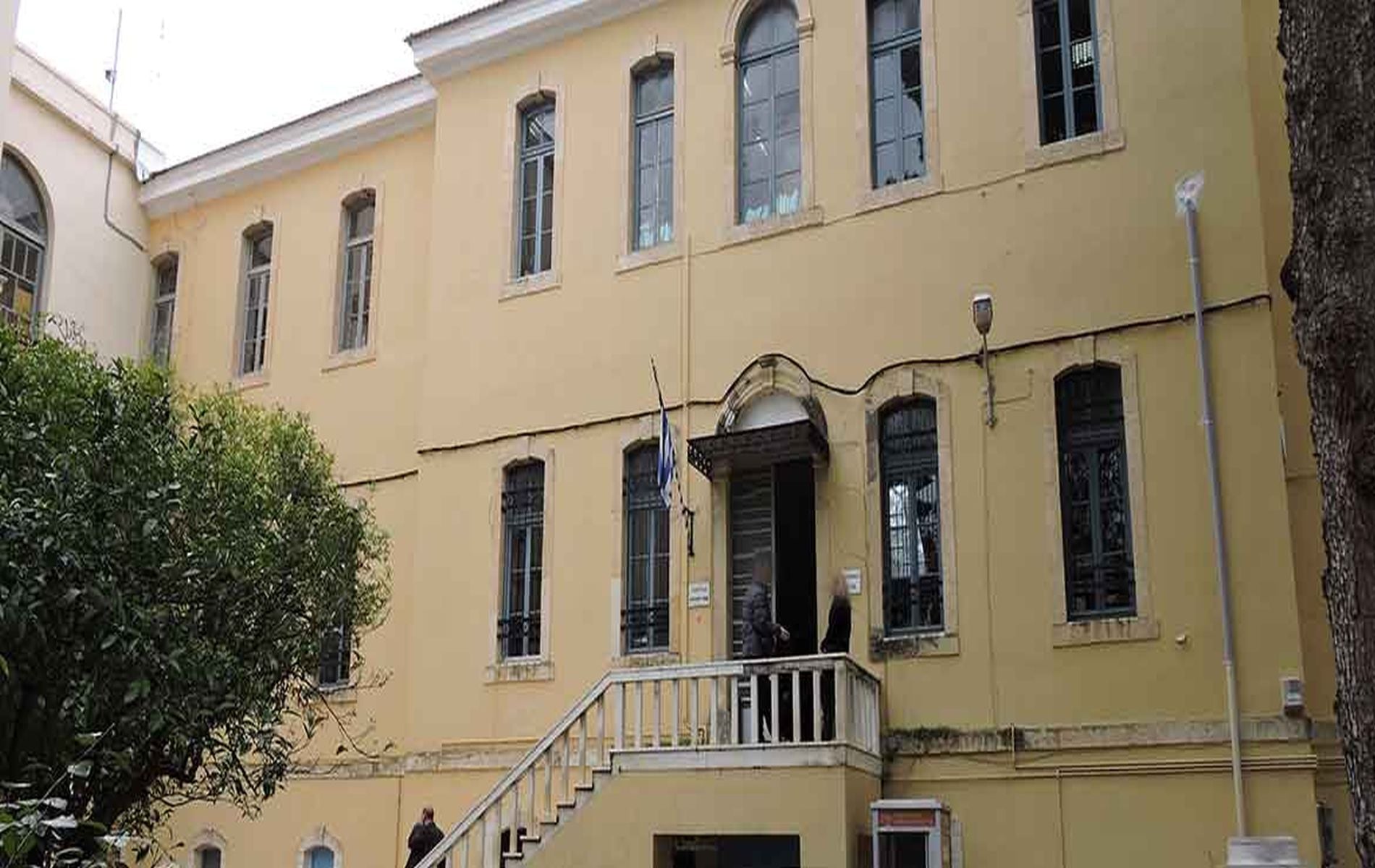 Χανιά: Προφυλακίστηκαν δύο από τα μέλη της «συμμορίας του ΔΕΔΔΗΕ»