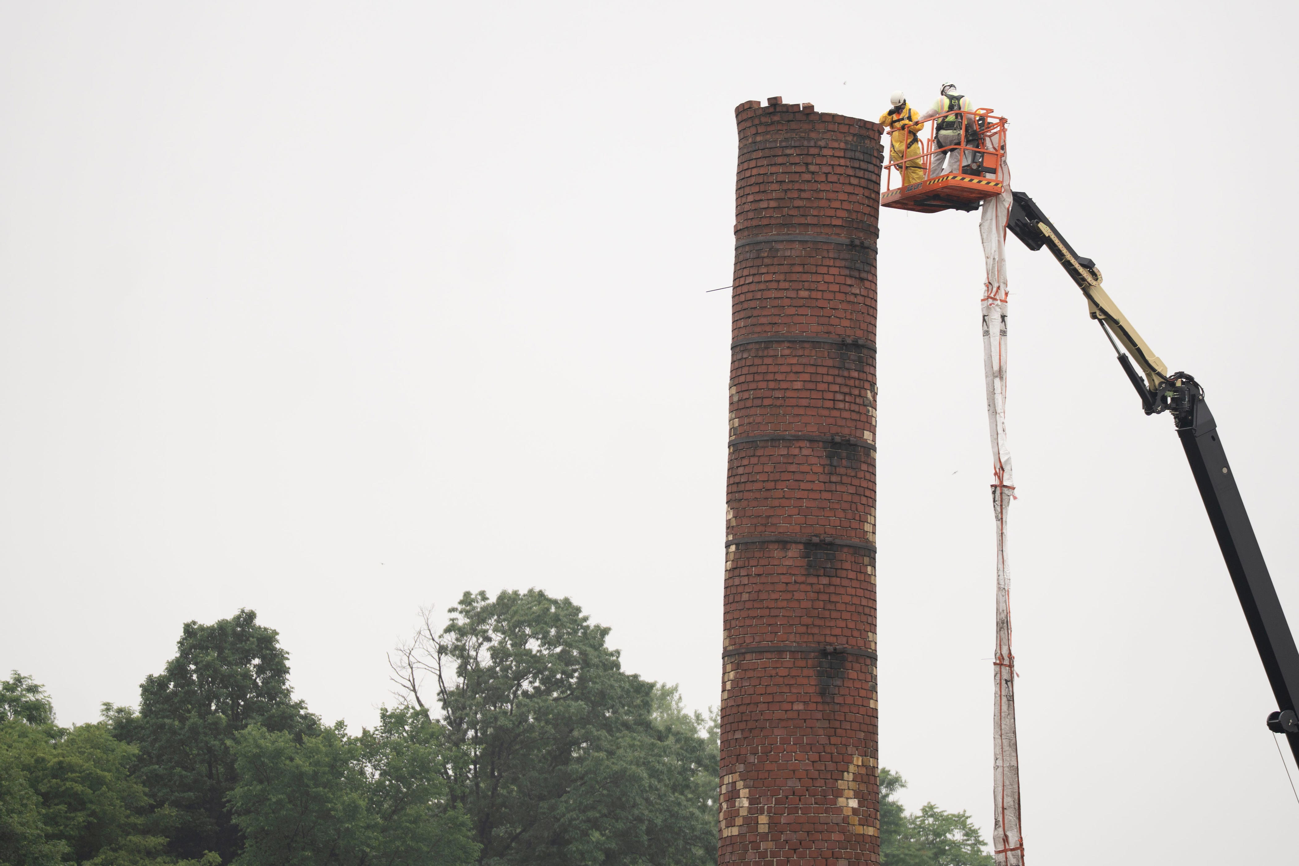 Paterson fire by industrial ruins with asbestos draws EPA review