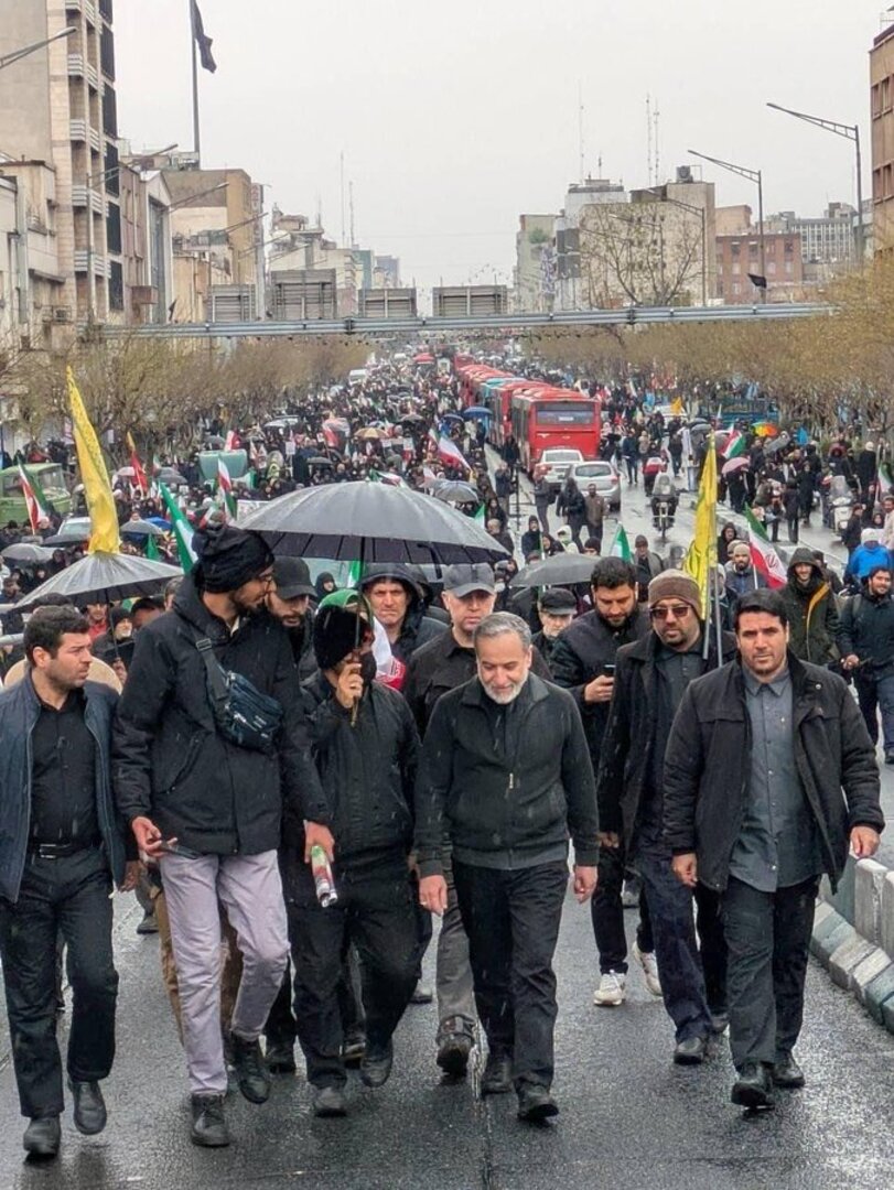 'What rats do': US says Iranian leaders hiding as leaders appear in Tehran