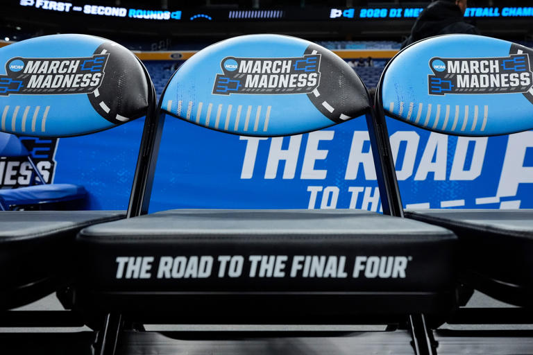 March Madness scores, results: Which team won and covered every NCAA ...
