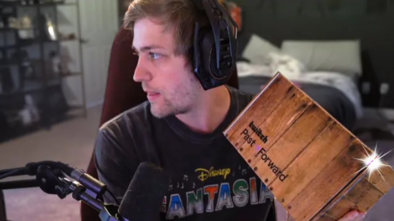 My 10 year streaming anniversary gift from Twitch