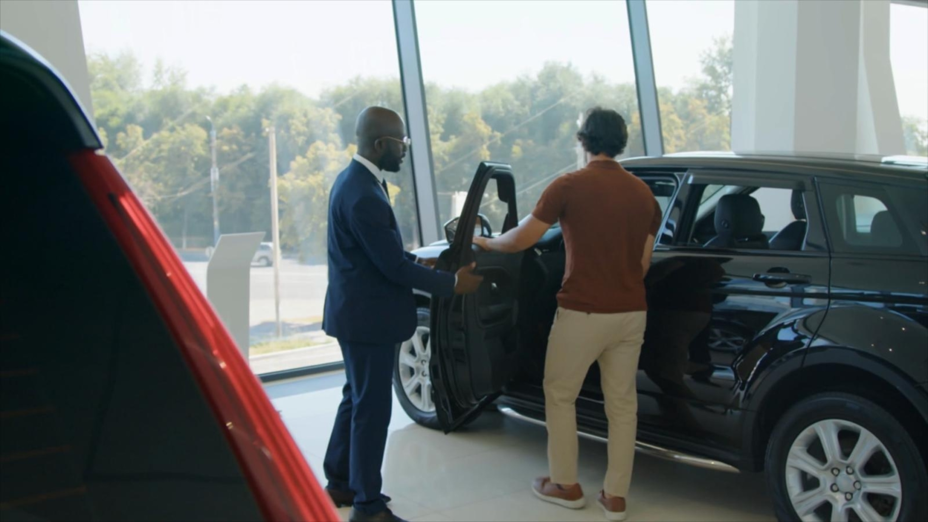Securing the best deals at car dealerships
