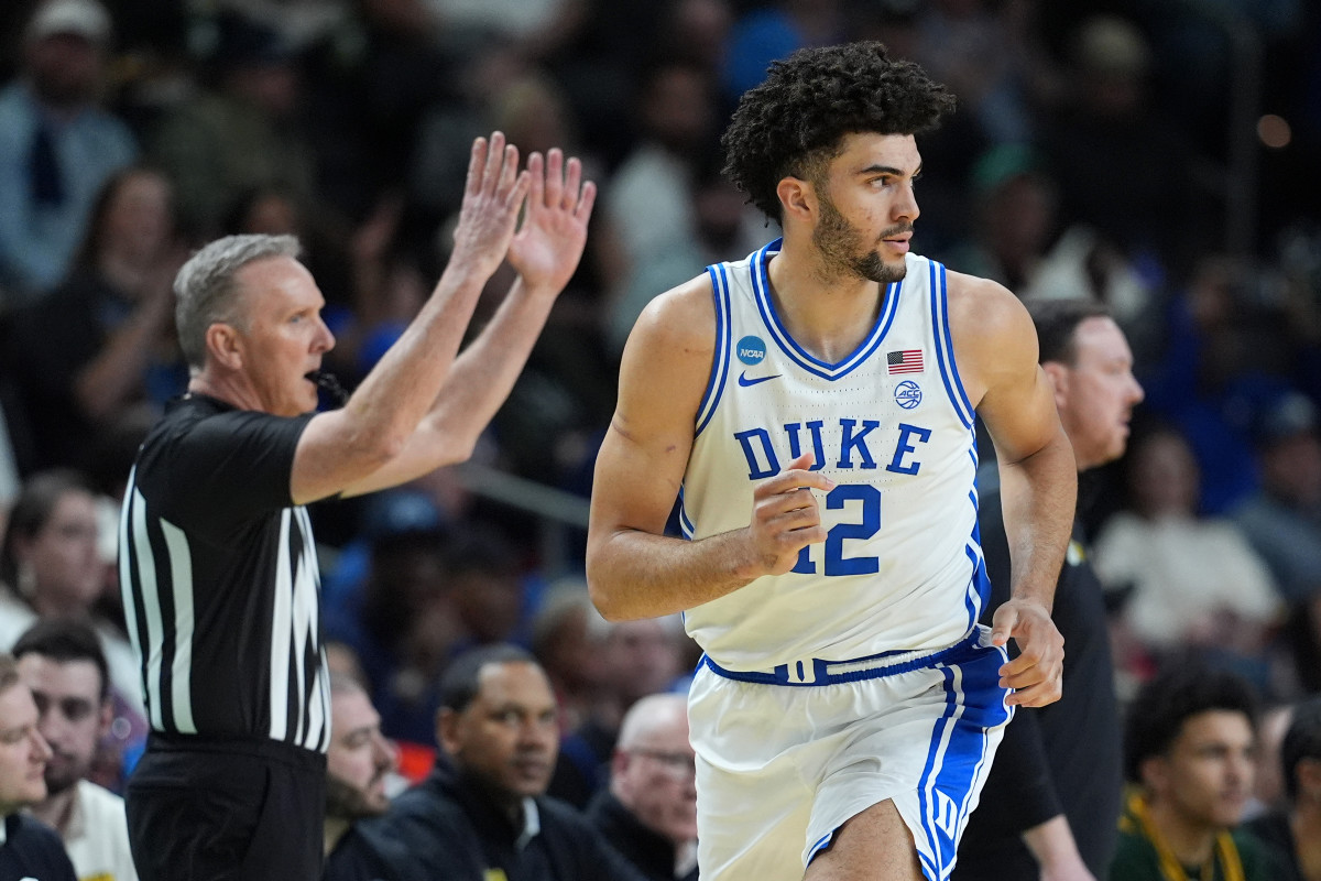 Upset alert: No. 1 seed Duke in major trouble