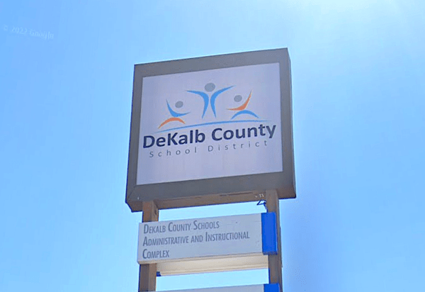 Survey reveals many parents plan to leave district if Vanderlyn ...