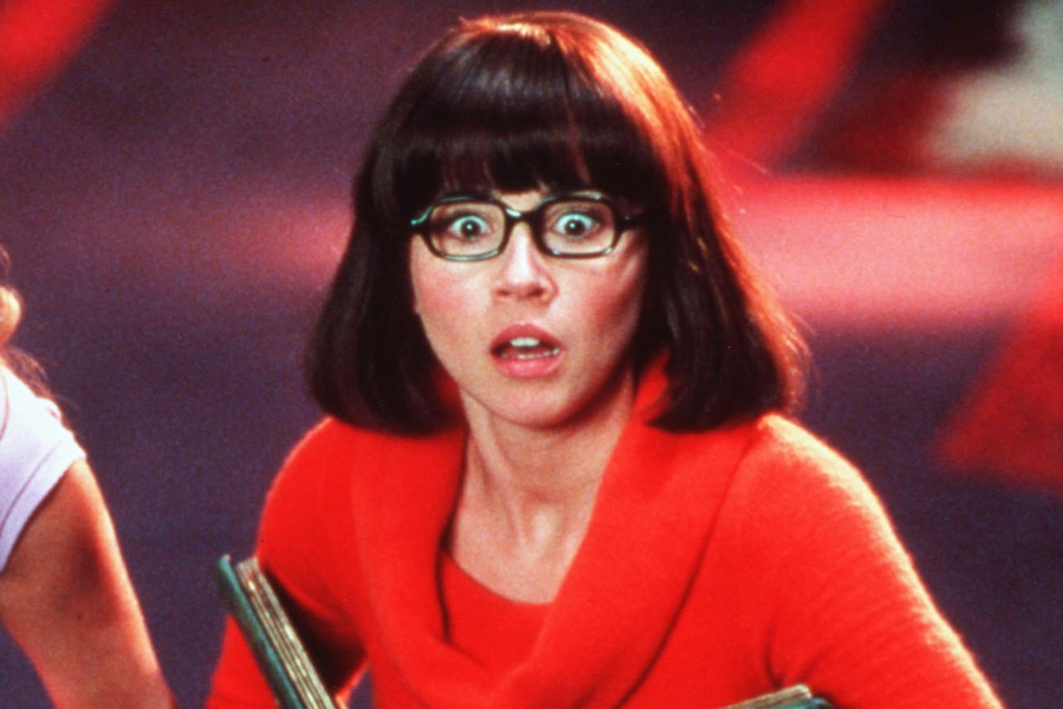 Linda Cardellini recalls buying a turtleneck from Ross to dress in ...