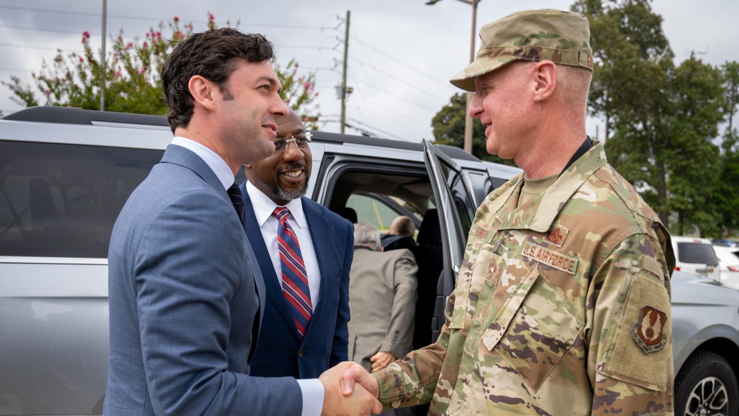 Deadline hits as email warns against directing veterans to oversight ...
