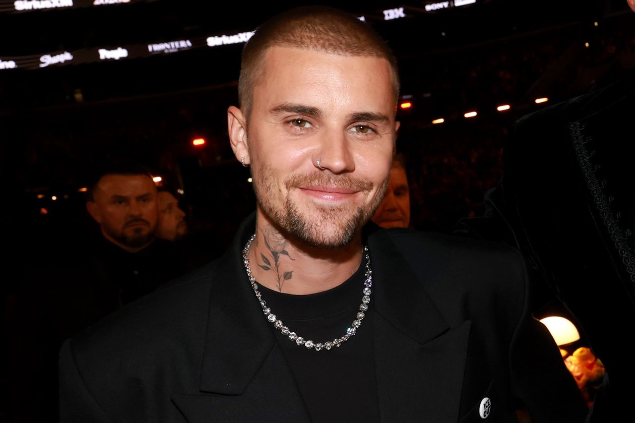 Justin Bieber gives sneak preview of upcoming Coachella performance