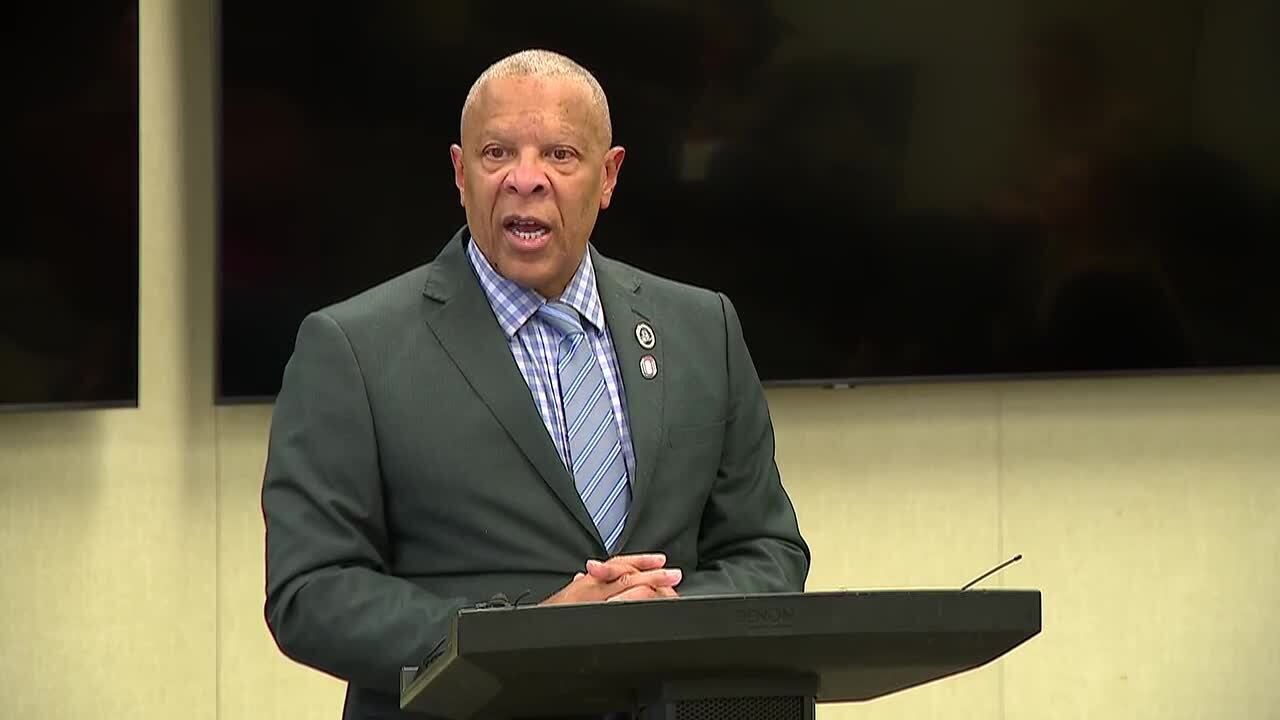 Omaha mayor opens comments on single Facebook post through end of June