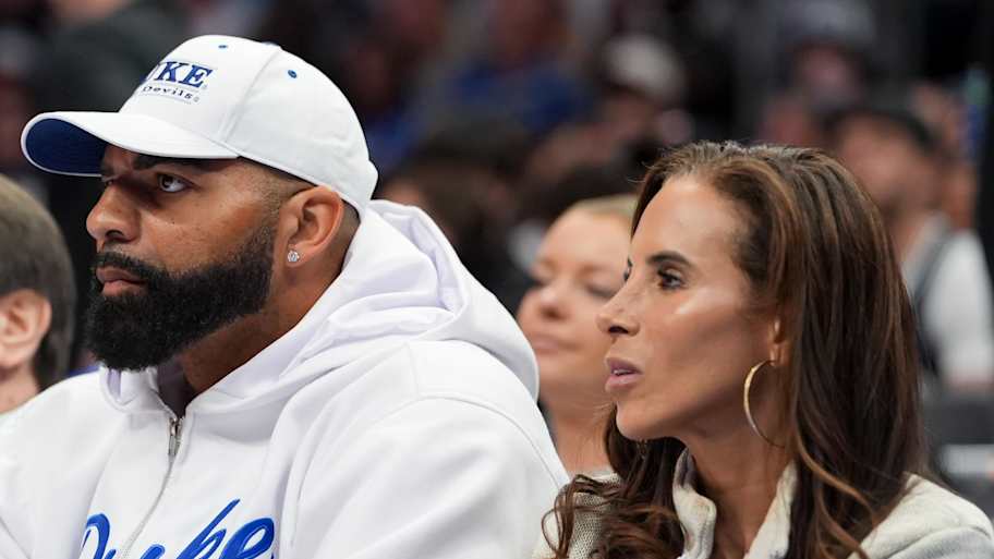 Carlos Boozer's oddly-colored beard causes stir at son Cameron and ...