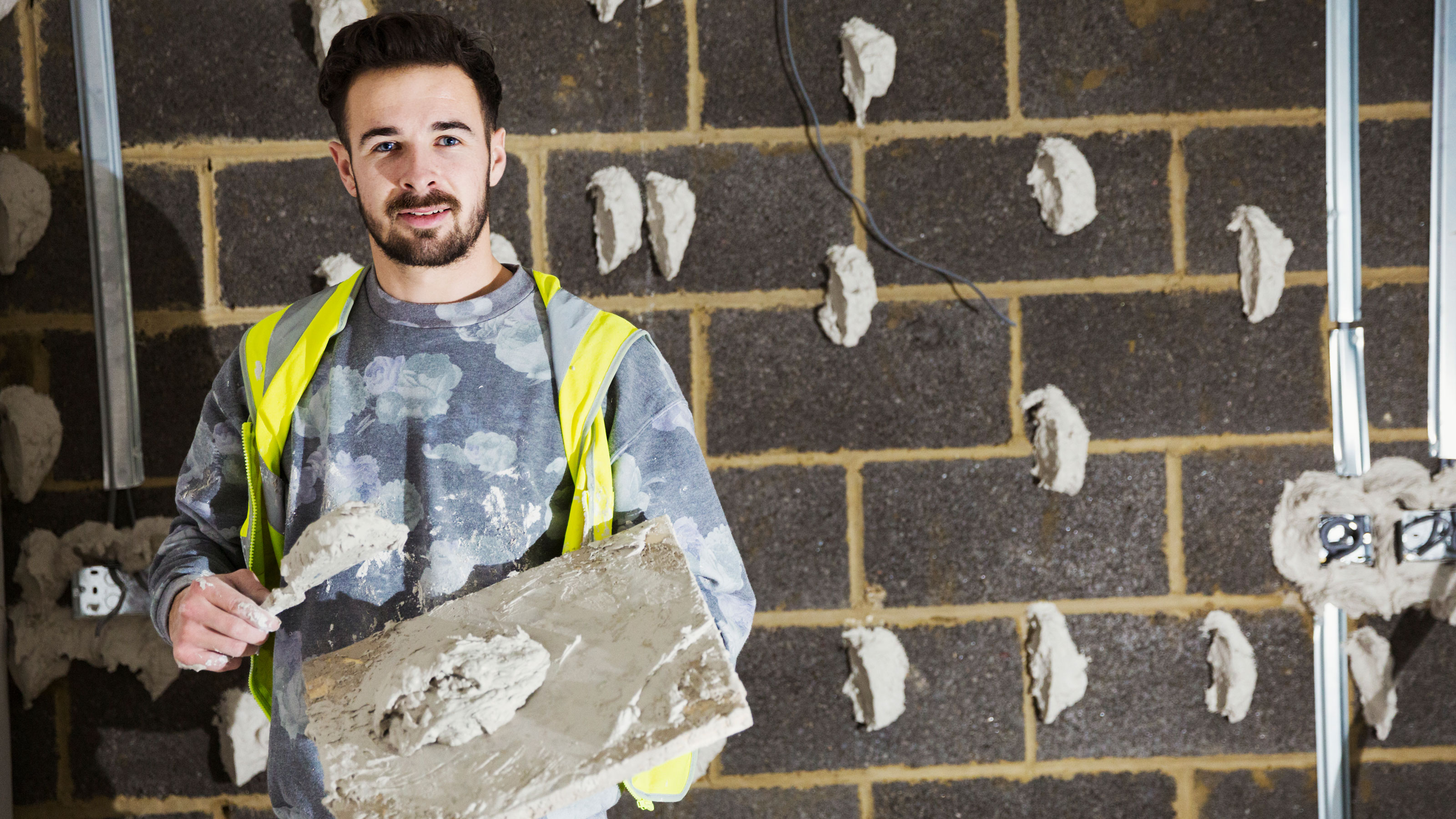 How to plasterboard yourself to save on costs