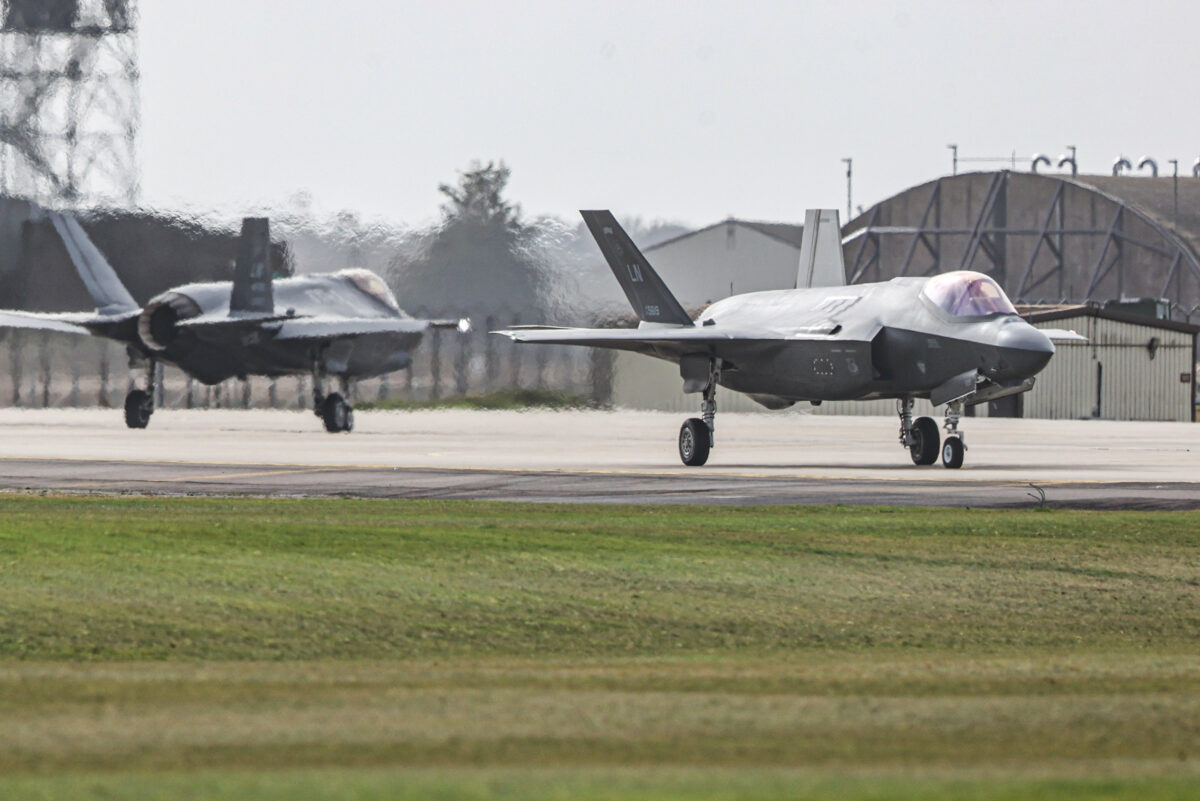 US stealth fighter jet hit by Iranian fire for first time in ongoing ...