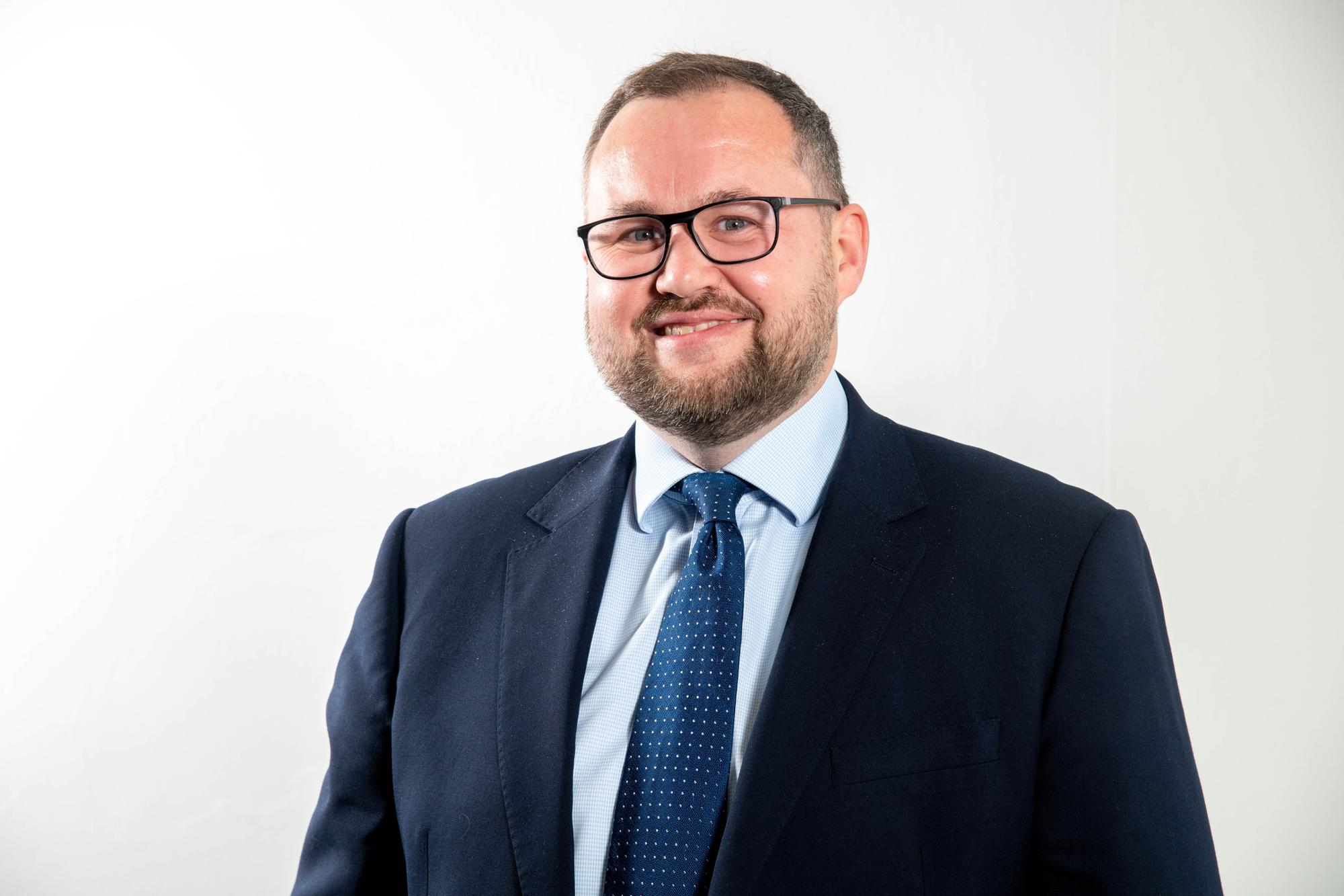 Leeds roads face £300m repair backlog as councillor calls for 'pothole ...
