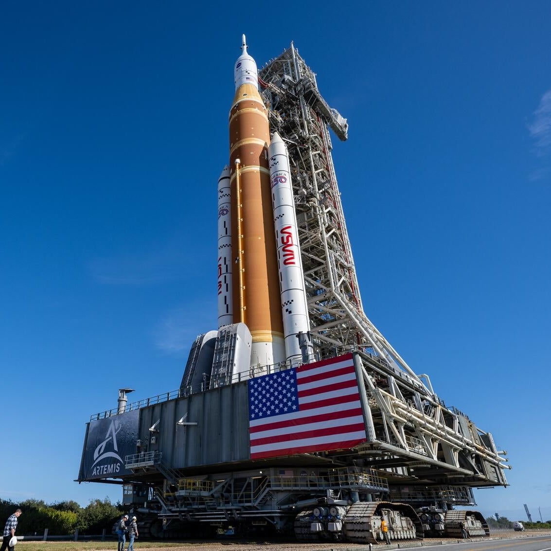 Repaired moon rocket heads back to launch pad for April 1 blastoff