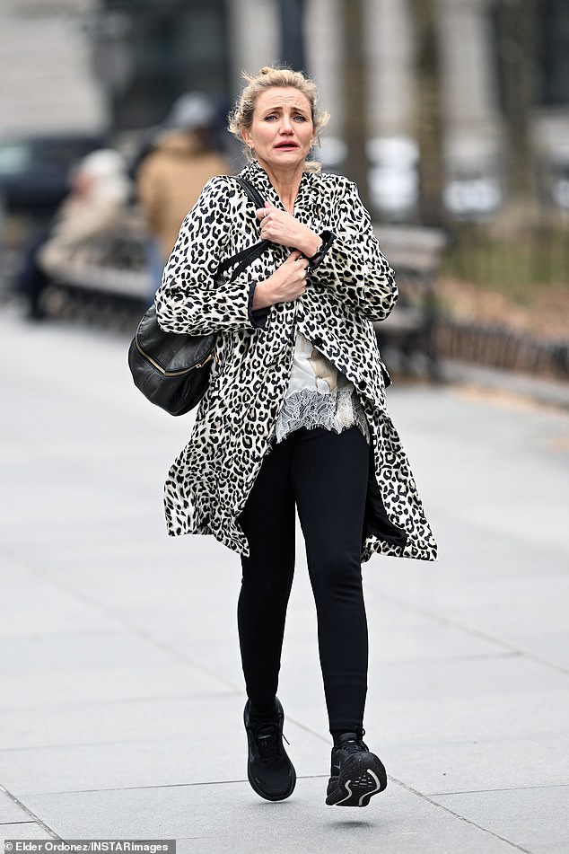 Cameron Diaz looks distressed as she films emotional scene in New York ...