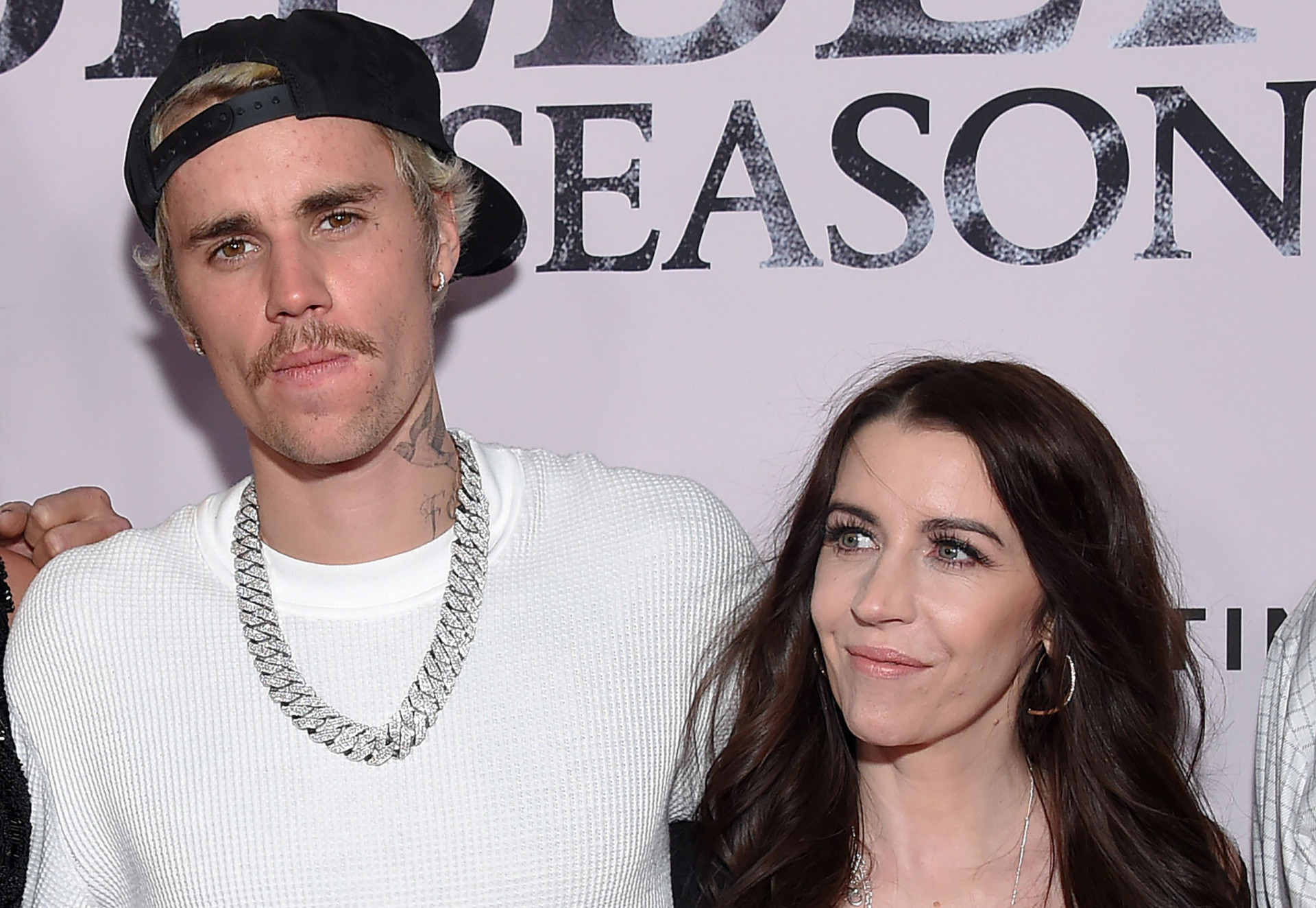 Celebrities born to teenage parents