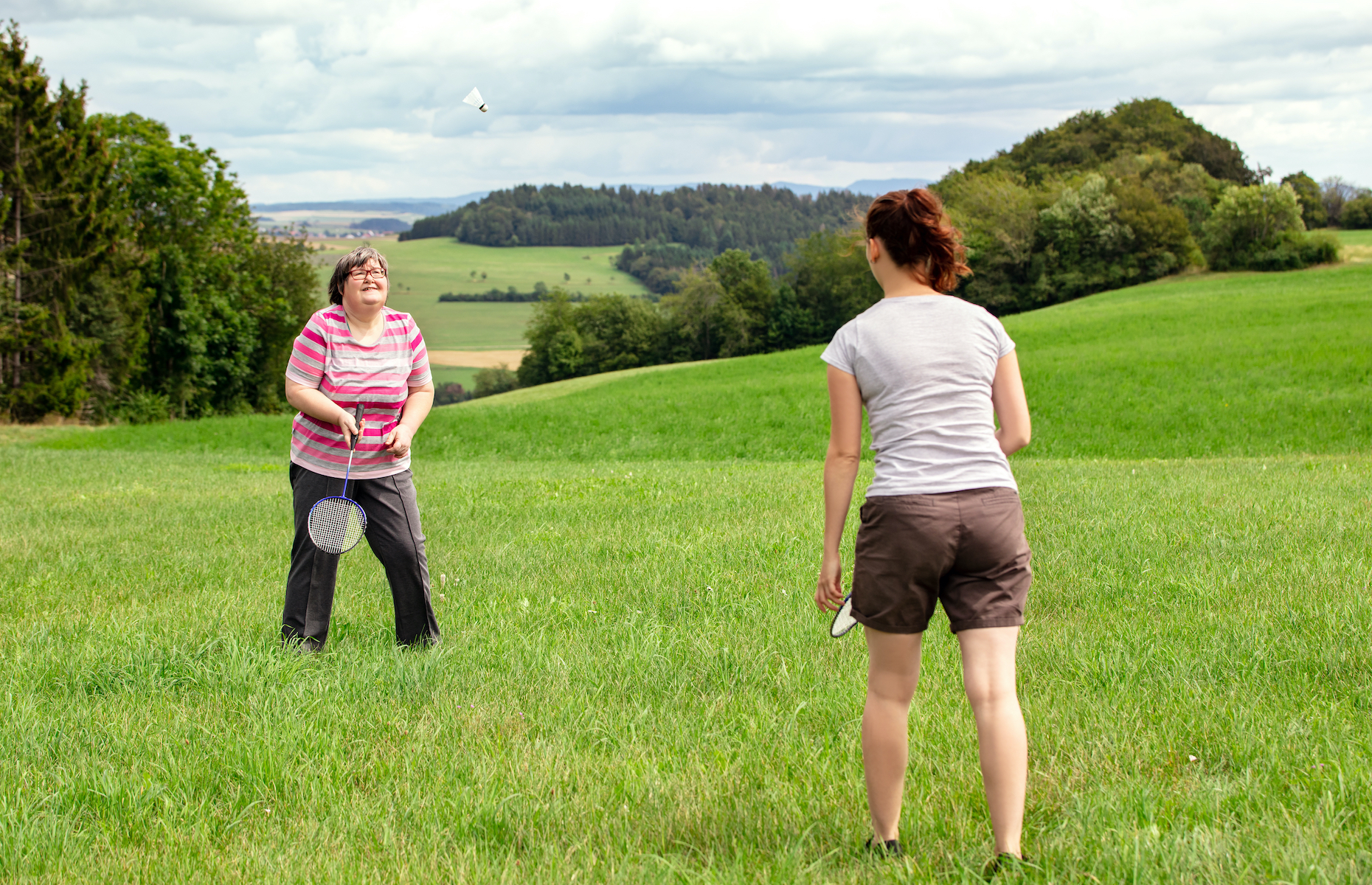 20 outdoor activities to enjoy with friends