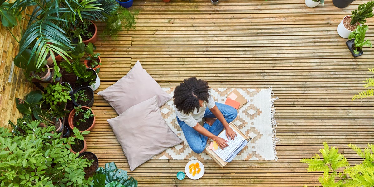 How to transform your outdoor space into a cozy place to hang out