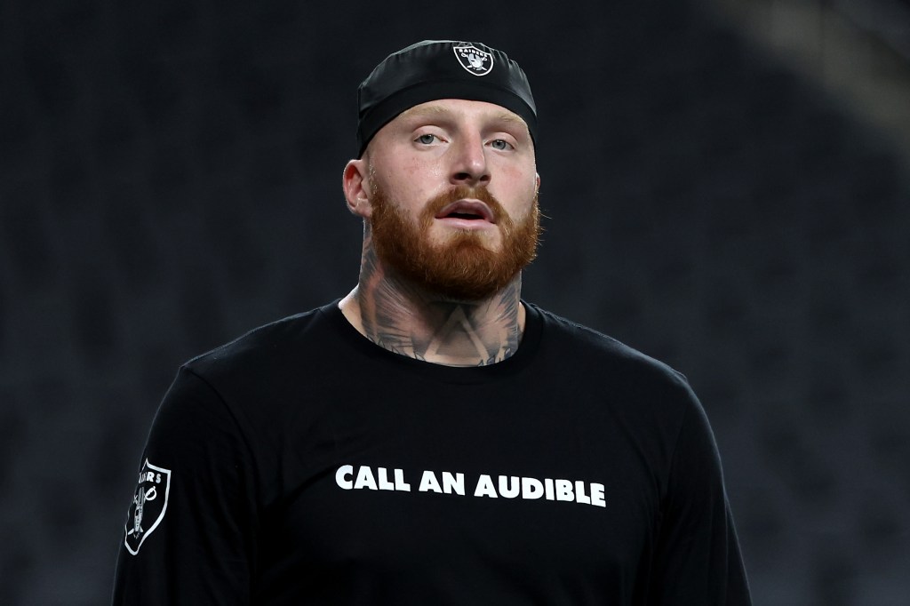 Maxx Crosby has 4 words to describe Las Vegas