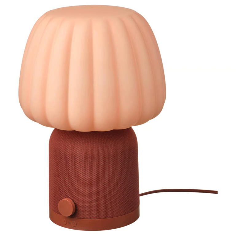 Sarah Jessica Parker’s pleated IKEA lamp is replacing expensive ...