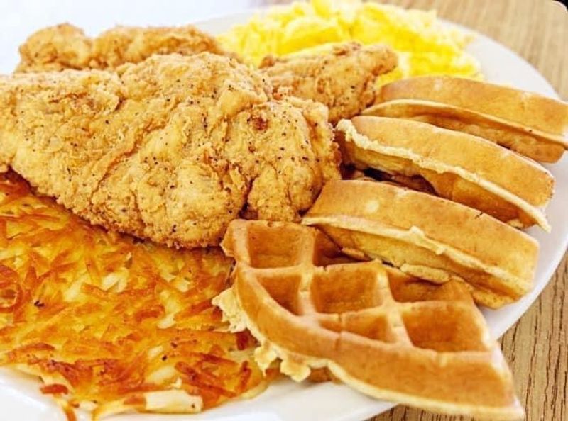 Eat all-day breakfast like it’s 1950 at this retro Oklahoma diner