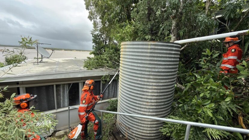 Tropical Cyclone Narelle leaves trail of damage as residents shelter in ...