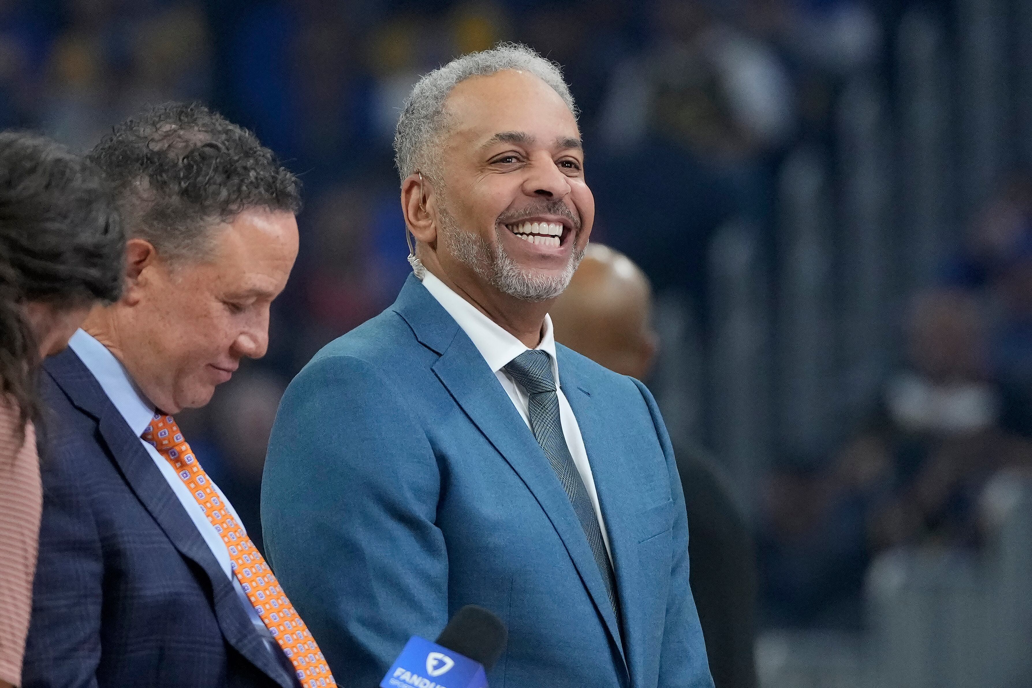 Charlotte Hornets retire Dell Curry’s No. 30 jersey in historic ...
