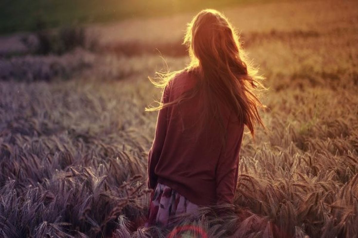 Solitudine e felicità: stare da soli e benessere emotivo