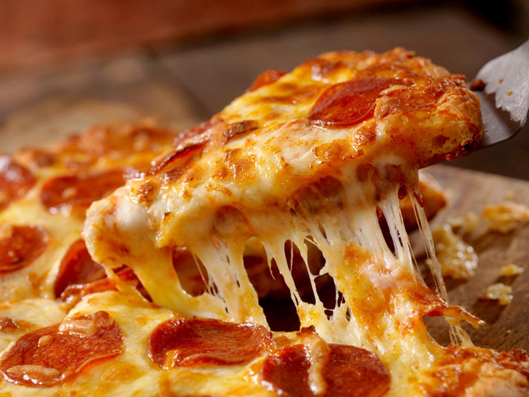 What does future hold for Bergen County pizzeria listed for sale?