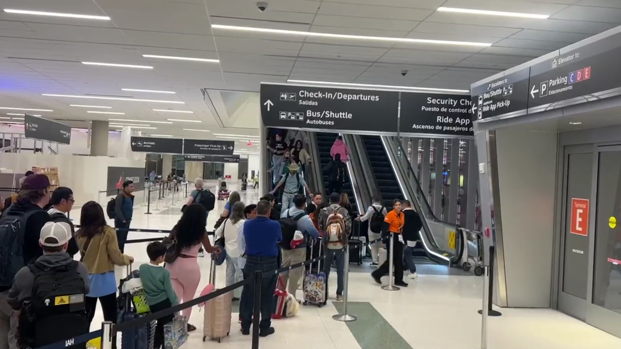 IAH TSA wait: Check wait times for Friday at Bush Aiport