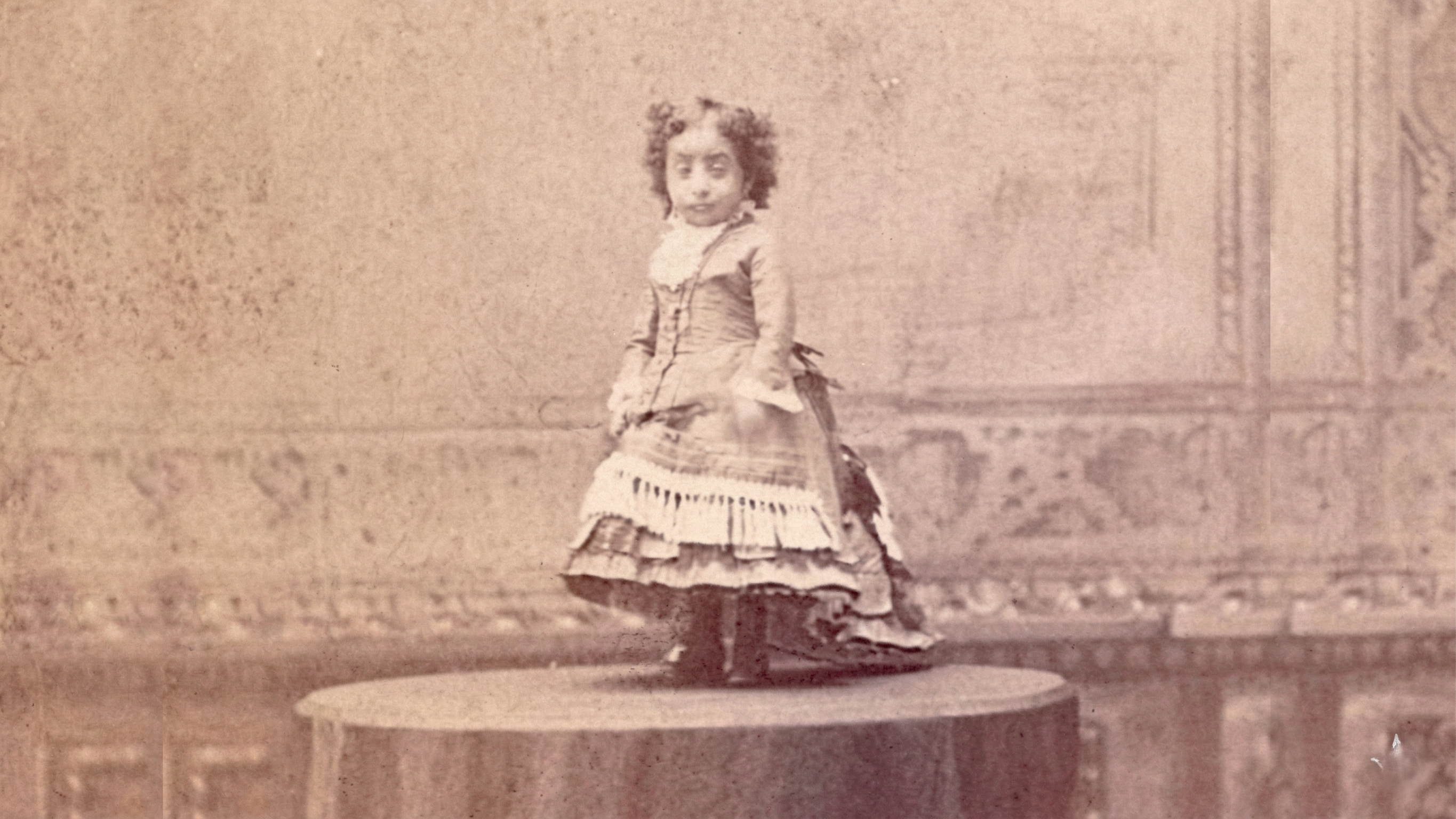 She was billed as the world’s smallest woman - then a deadly blizzard ...