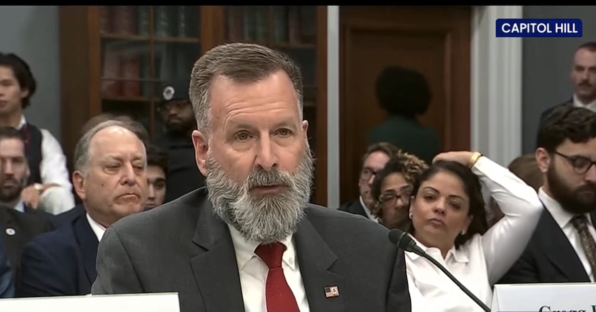 Trump admin official accuses Truth Social of 'blocking' his posts after ...