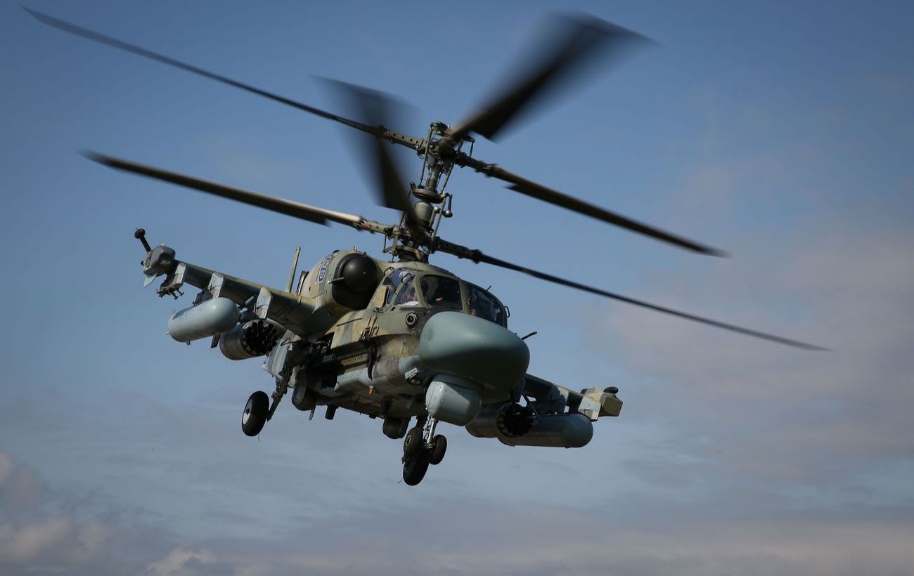 Ukrainian forces destroy Russian Ka-52 helicopter with crew using FPV ...