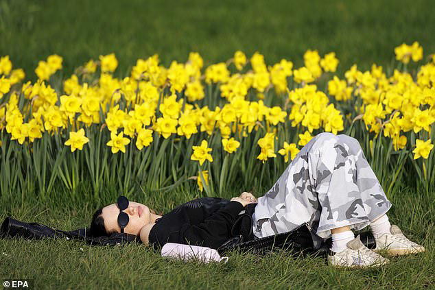 Spring has officially sprung! The sun shines directly over the equator ...