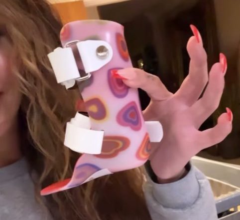 Jesy Nelson shares ‘really sad’ update on twin daughters as they both ...