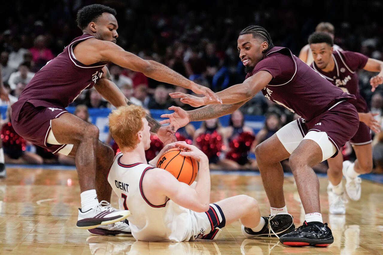 March Madness: Tenacious defense lifts Texas A&M basketball to upset ...