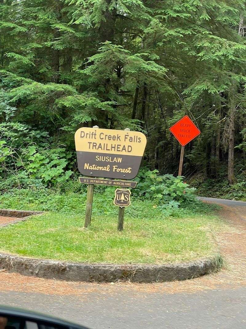 This Oregon river hike leads you across a hidden suspension bridge