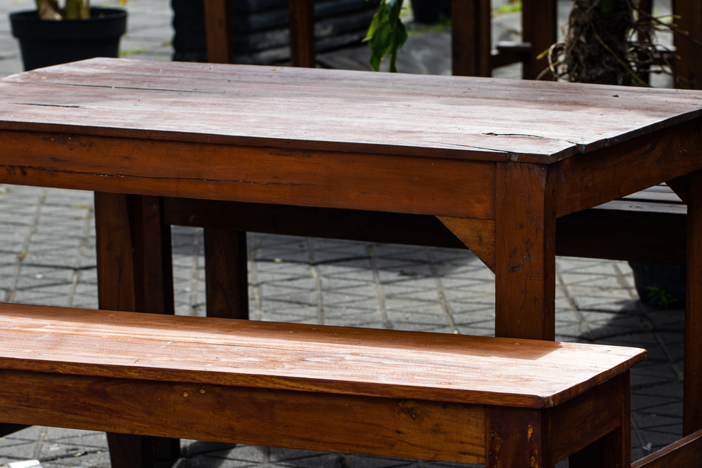 DIY outdoor furniture ideas for small patios
