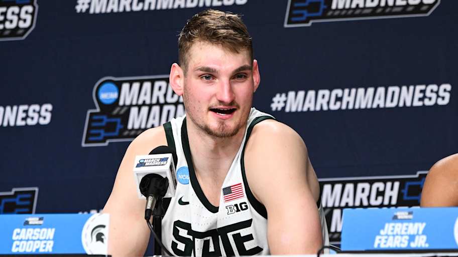 Tom Izzo hyping up Carson Cooper after Michigan State's win over NDSU ...