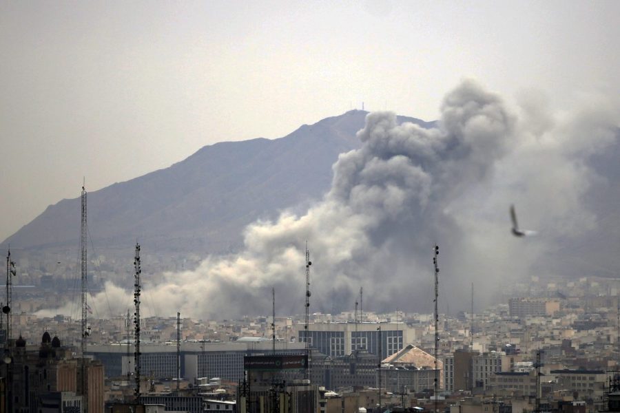 US speeds up deployment of thousands more Marines, sailors to Middle East