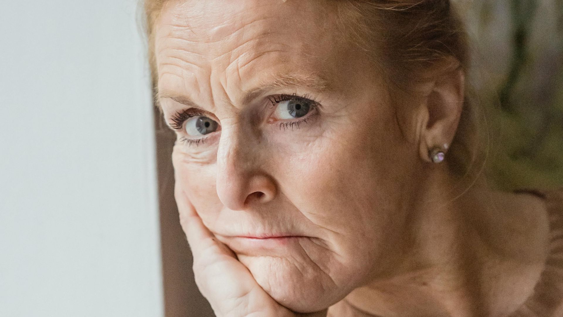 20 hydrating foods for seniors who struggle to drink enough water