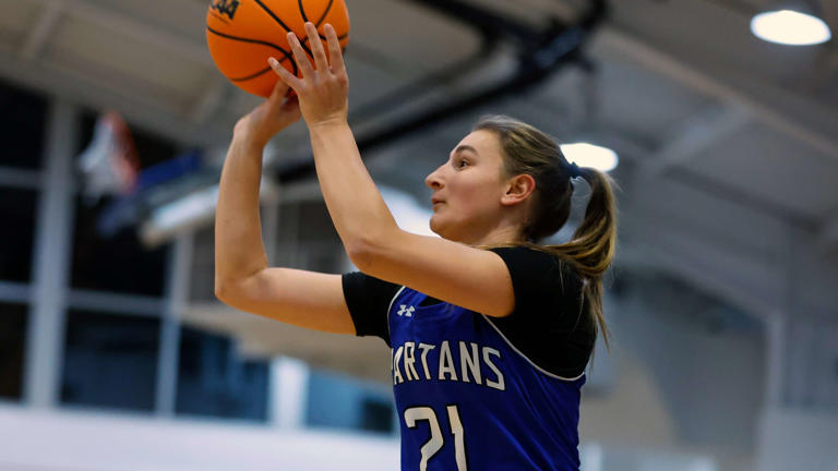 Southern Lehigh girls basketball coach Slone resigns after 5 seasons