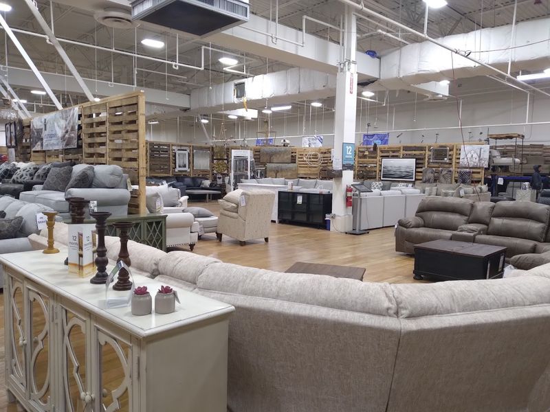 Ohio has a liquidator warehouse where the prices seem like someone ...