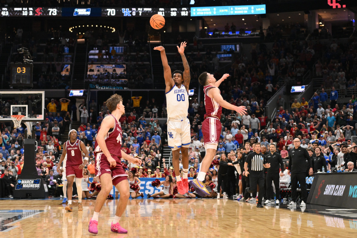 Santa Clara coach doesn't hold back on costly missed call vs. Kentucky